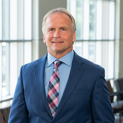 Knoxville's Knee Replacement Specialist – Dr. Paul Becker, M.D.